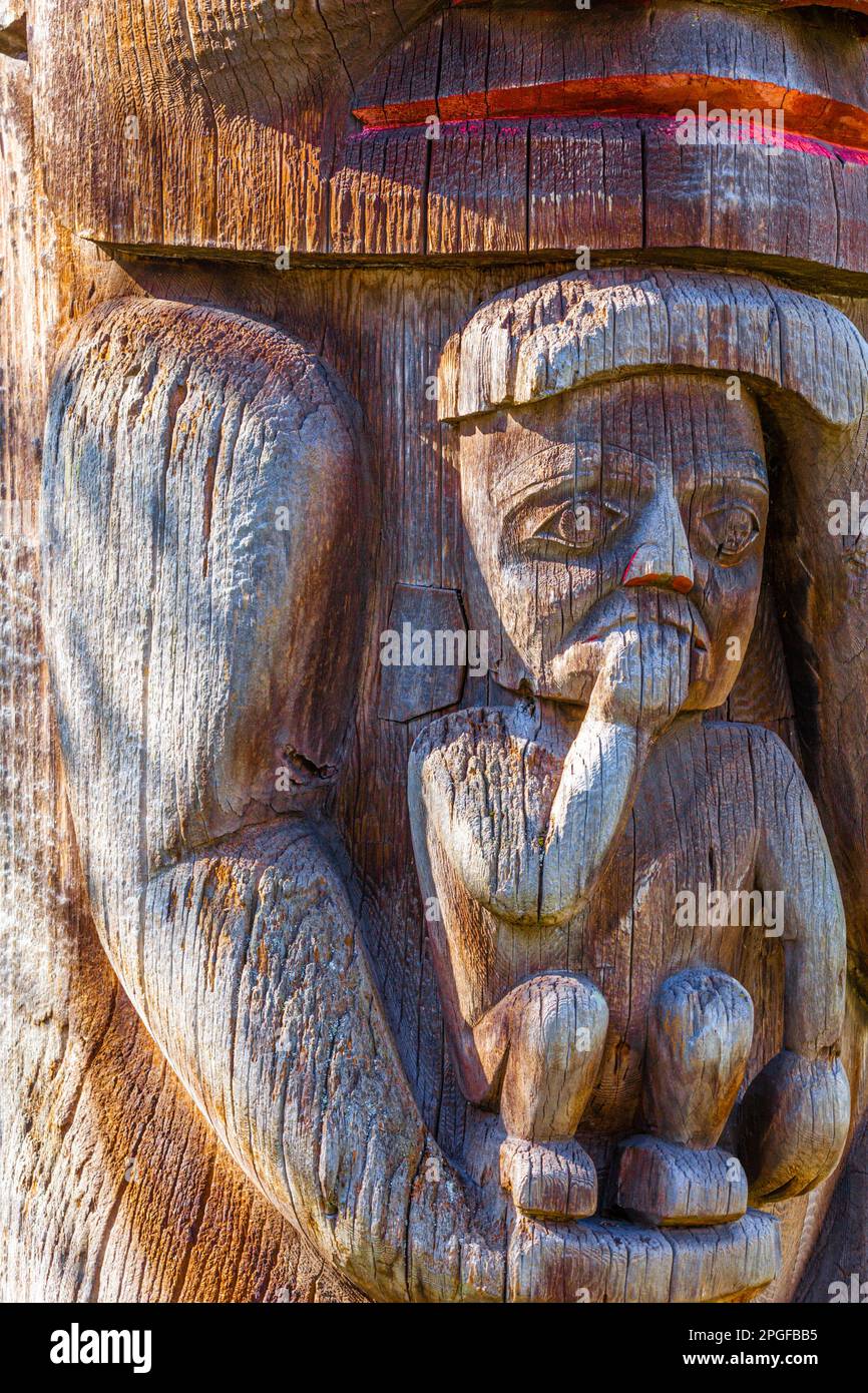 British columbia canada first nations indigenous totem pole hi-res ...
