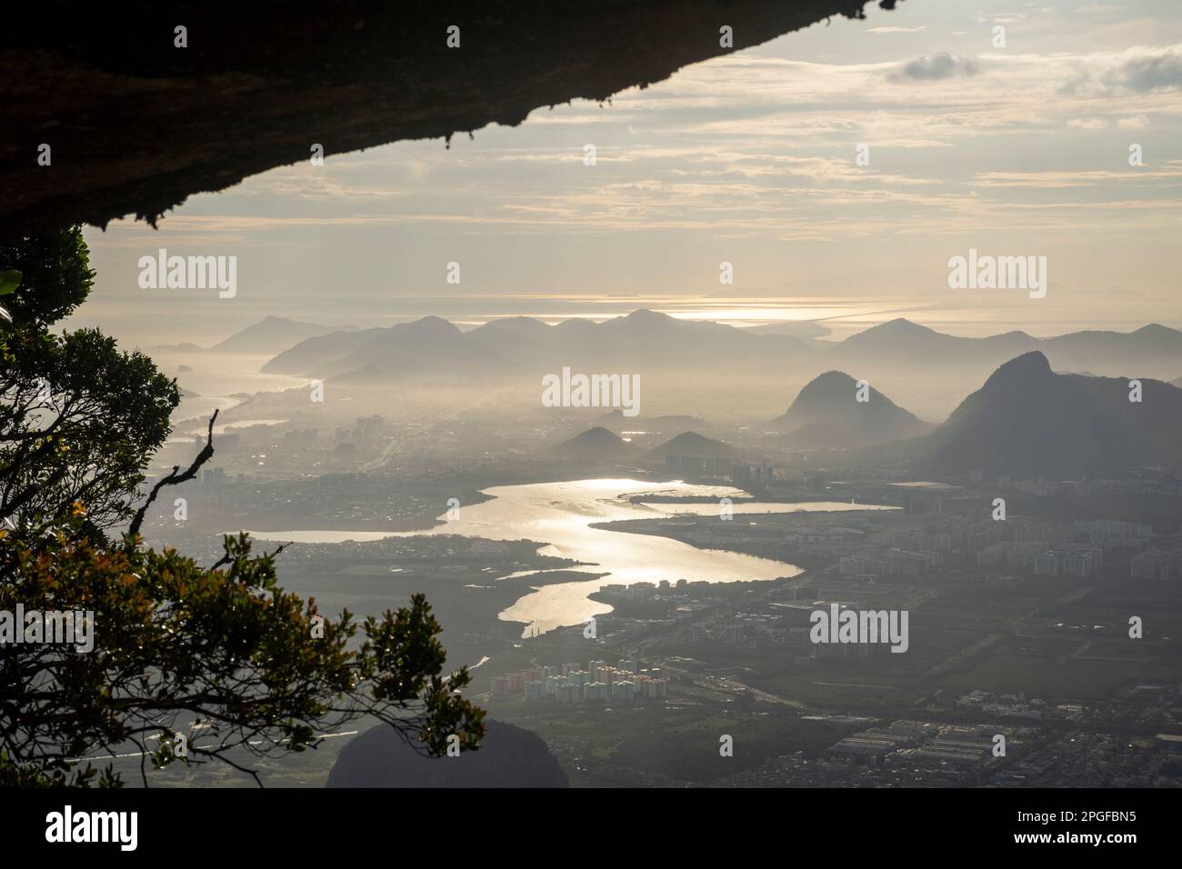 Beautiful sunset view to city lake and mountains from Bico do Papagaio ...