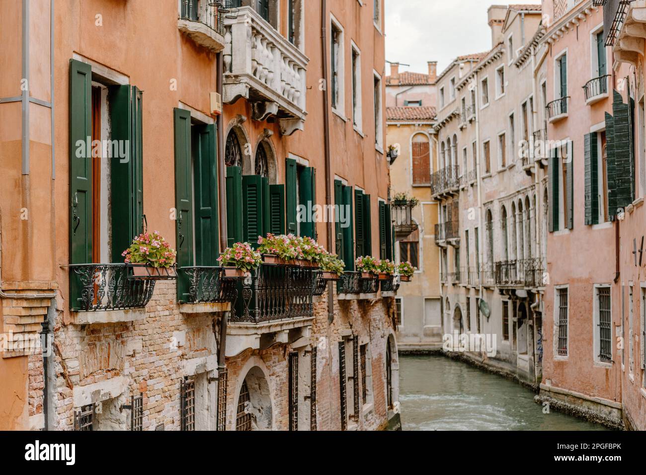 Italian boating hi-res stock photography and images - Alamy