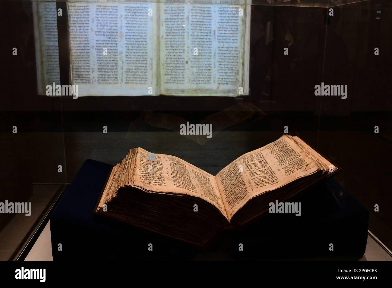 (230322) -- TEL AVIV, March 22, 2023 (Xinhua) -- The Codex Sassoon is seen at the ANU Museum of ...