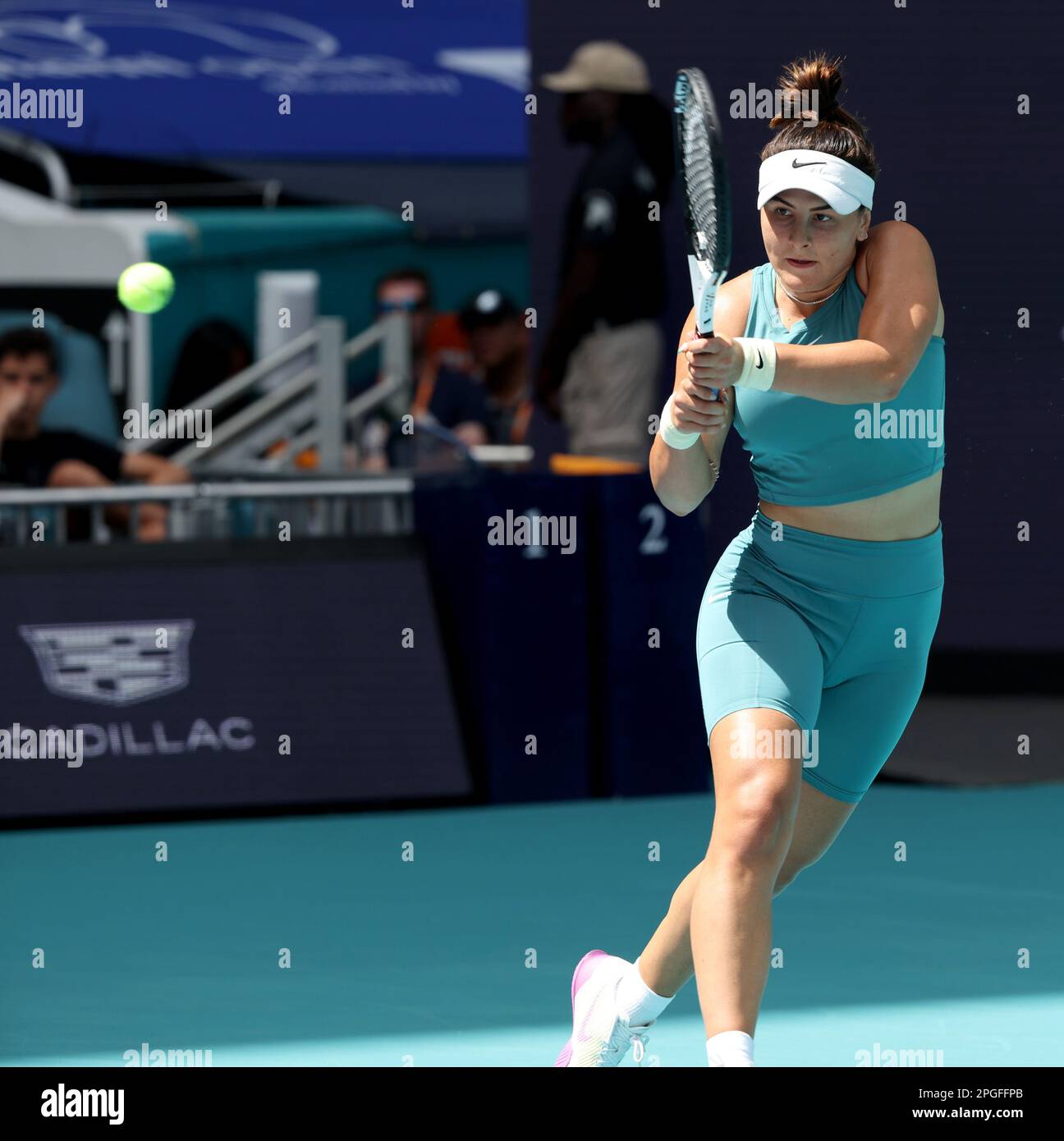 MIAMI GARDENS, FLORIDA - MARCH 22: Bianca Andreescu of Canada defeats ...