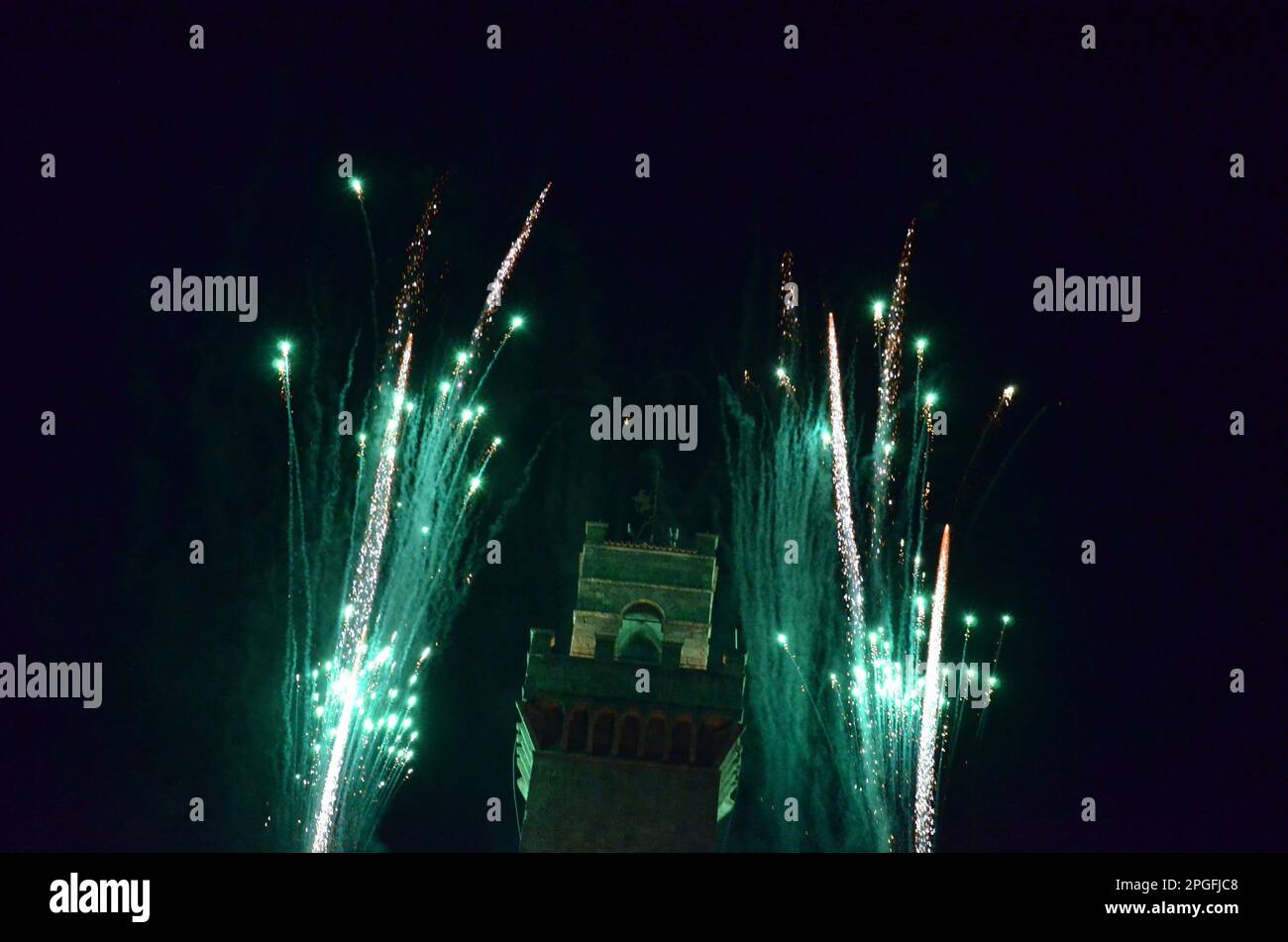 Fireworks over an ancient Medieval castle in Tuscany Stock Photo - Alamy