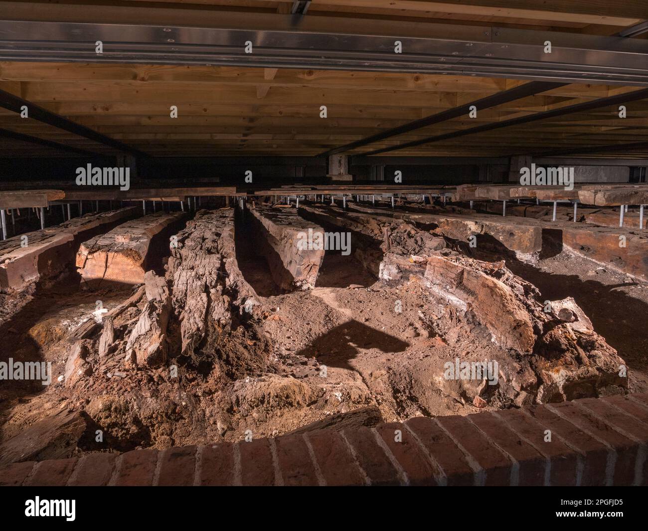 Timbers from HMS Namur (constructed 1756) discovered under the floor of ...