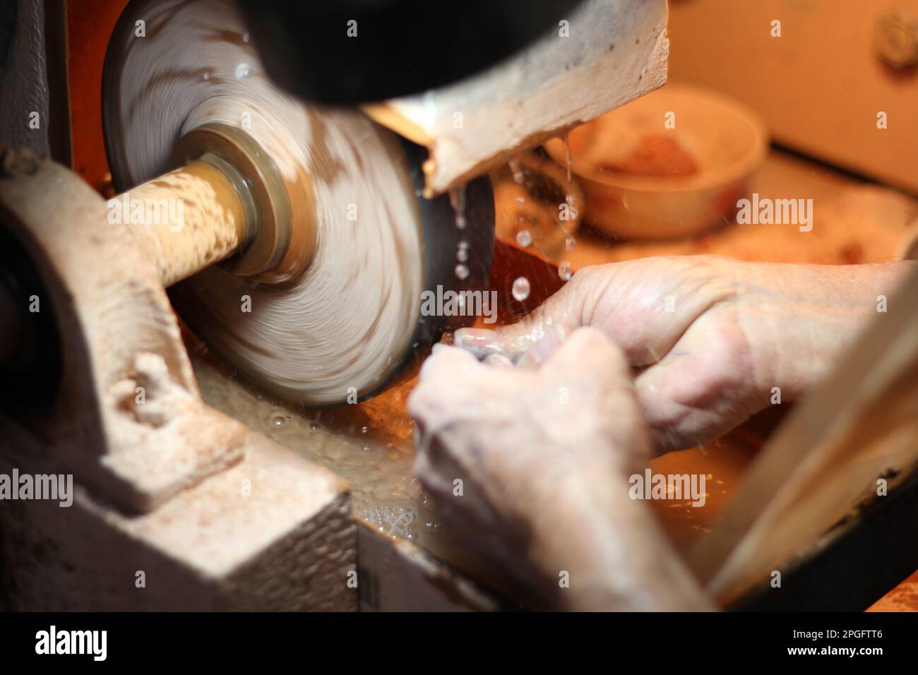 Polishing precious stones hi-res stock photography and images - Alamy