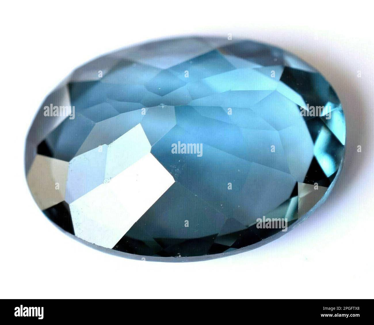 Gray blue spinel hi-res stock photography and images - Alamy