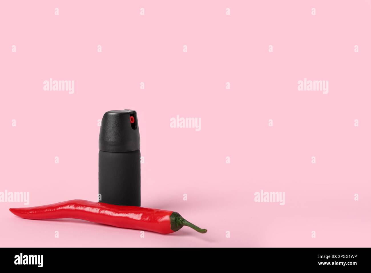 Pink pepper spray hi-res stock photography and images - Alamy