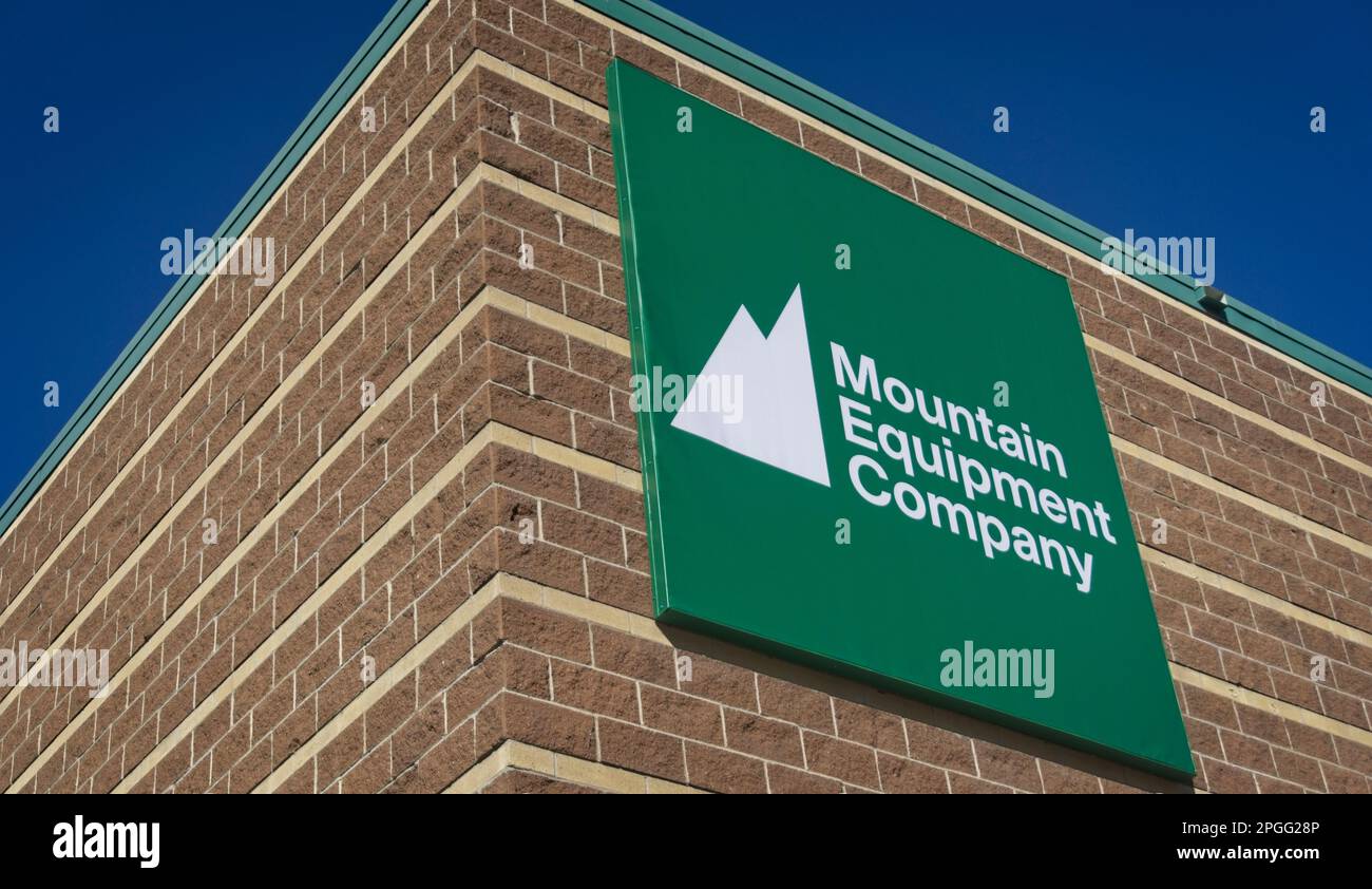 Tall logo sign hi-res stock photography and images - Alamy