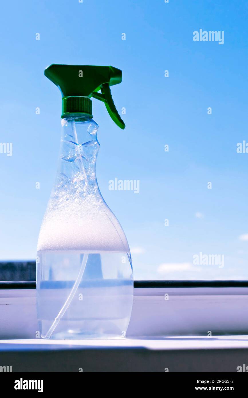 Detergent for windows hi-res stock photography and images - Alamy
