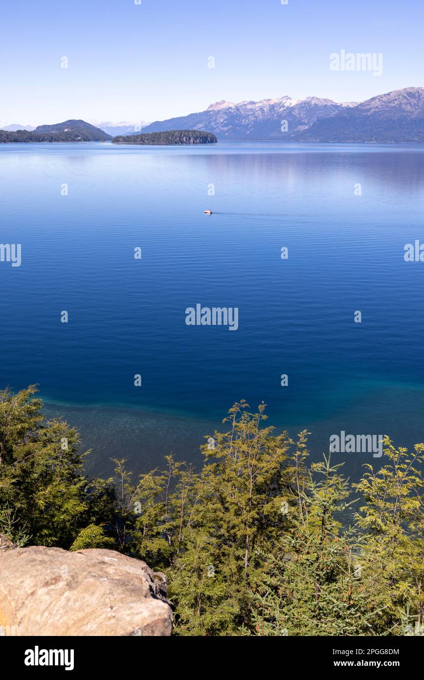 Driving the famous and idyllic road of the seven lakes from San Martin ...