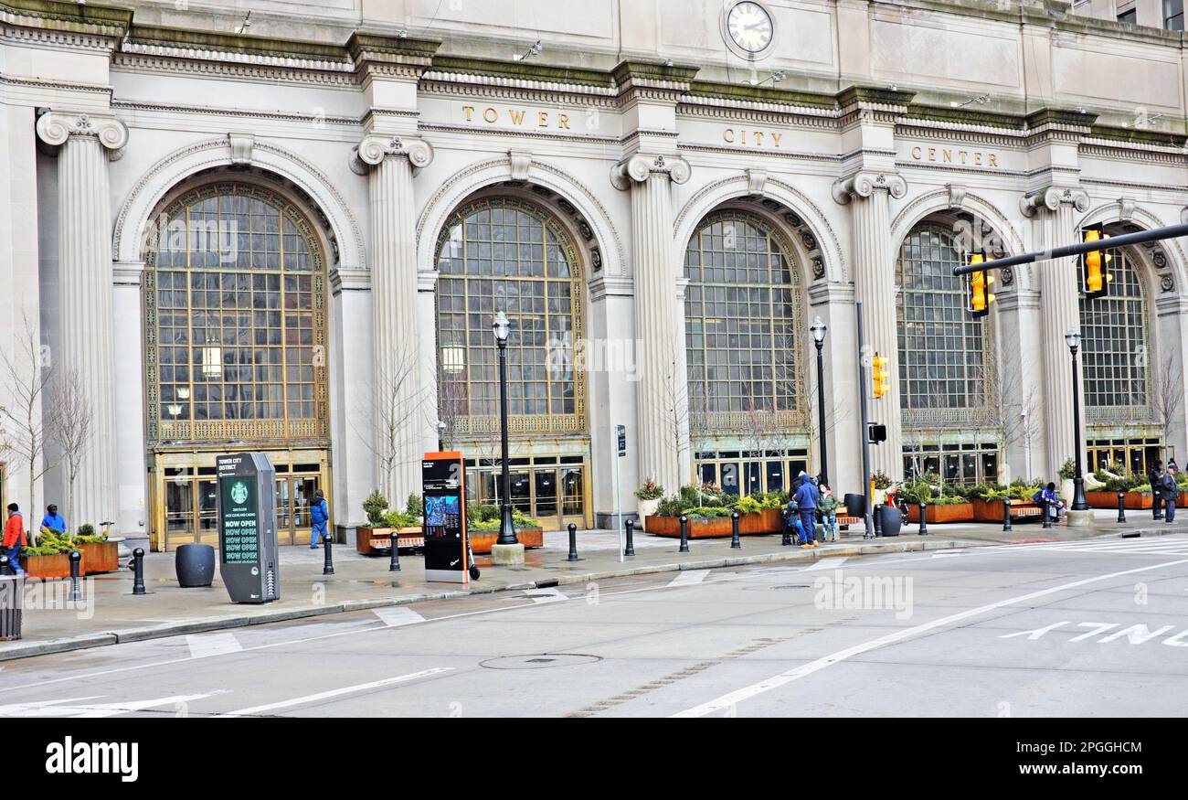 Cleveland terminal tower entrances 2023 hi-res stock photography and ...