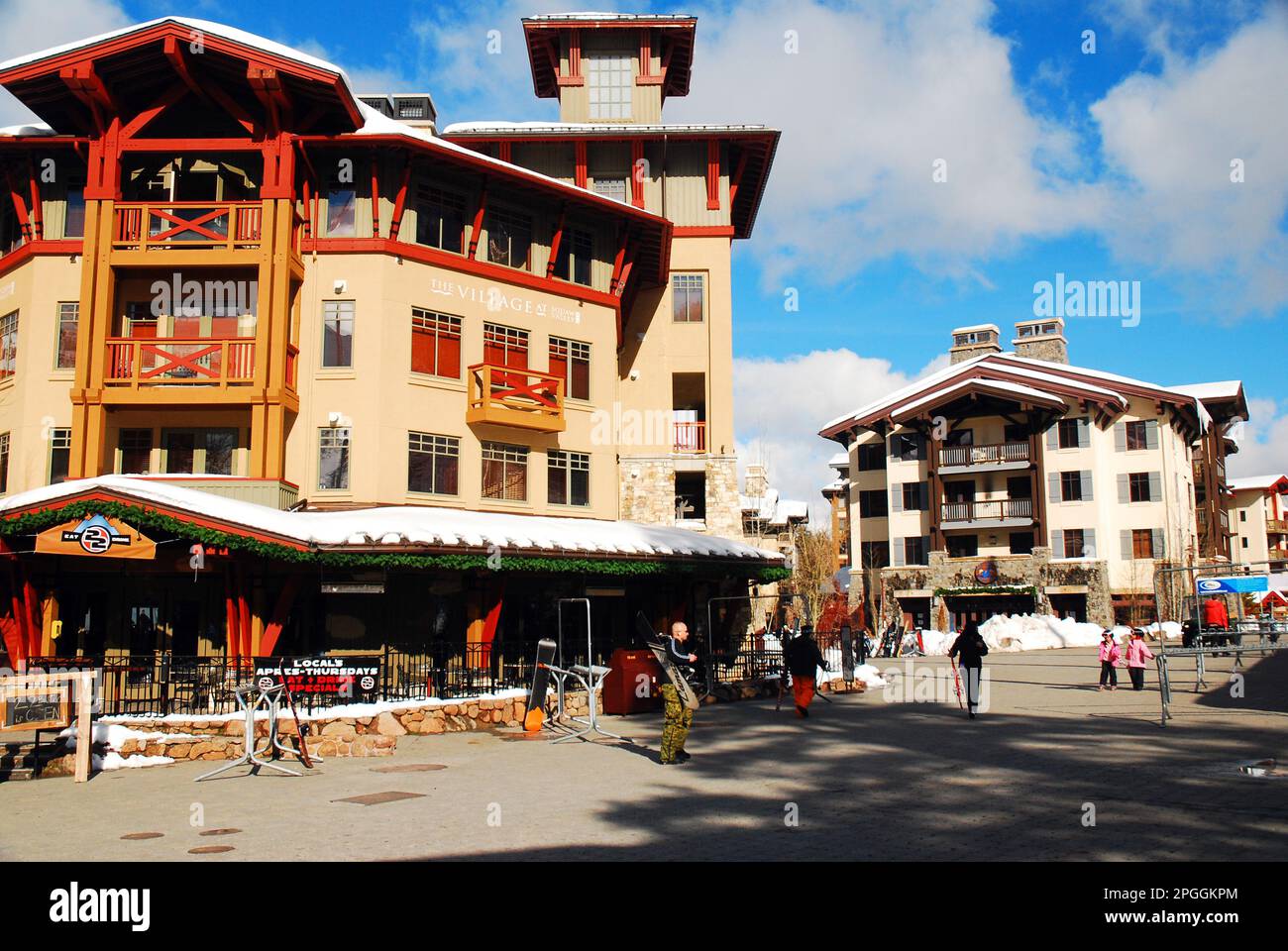 Olympic valley hi-res stock photography and images - Alamy