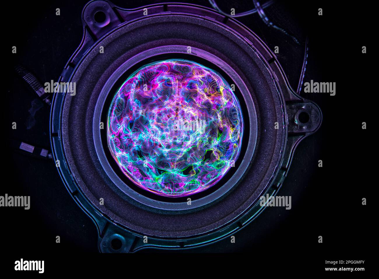 Cymatics sound pattern Stock Photo - Alamy