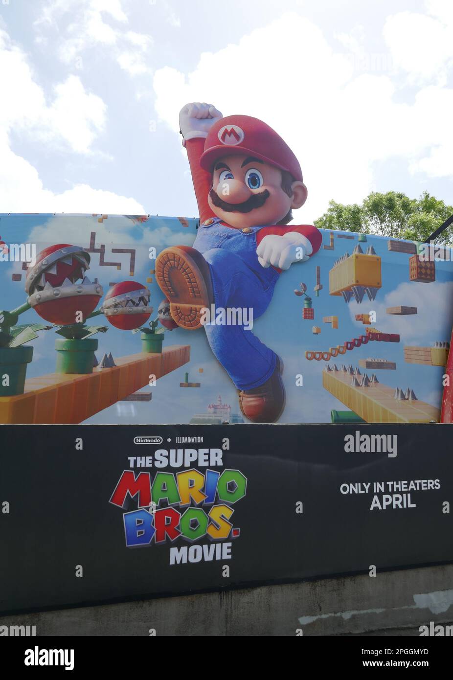 Mario bros billboard hi-res stock photography and images - Alamy
