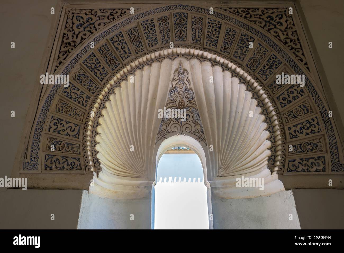 Arch over sea hi-res stock photography and images - Alamy