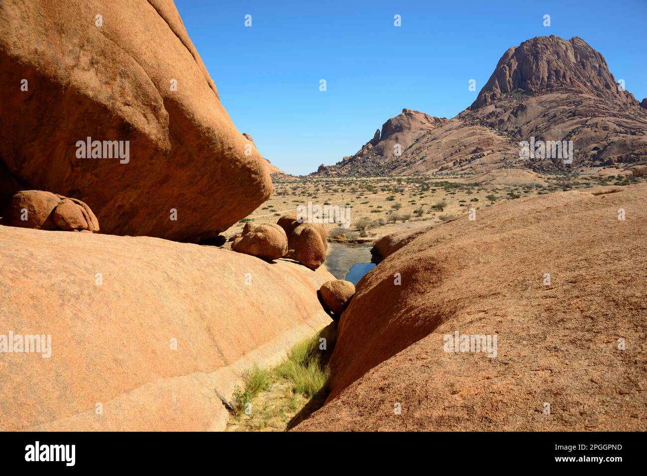 Rock basin, granite rocks, Spitzkoppe, Erongo, Damaraland, Namibia ...