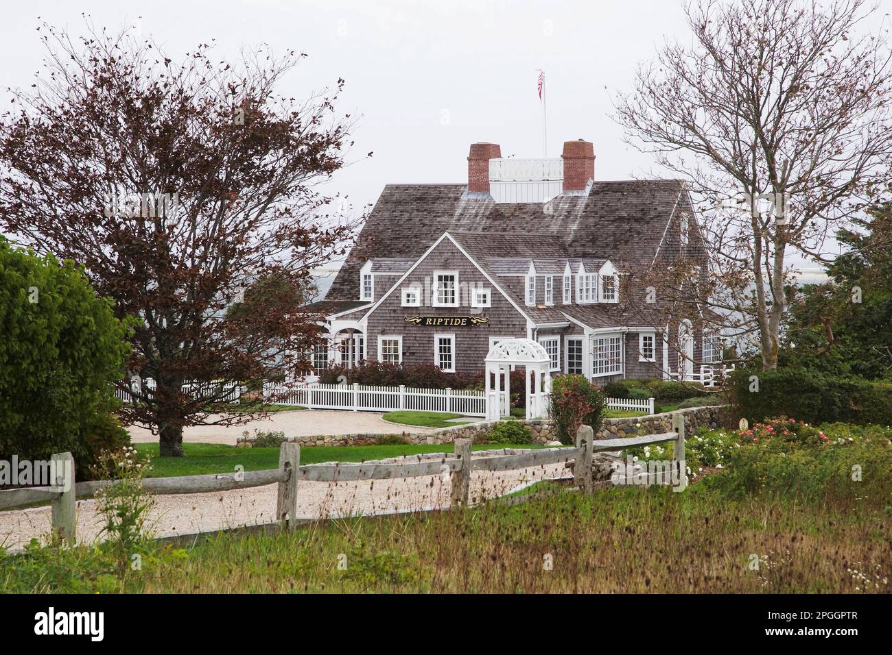 Residence, coastal architecture, Cape Cod, Massachusetts, USA Stock ...
