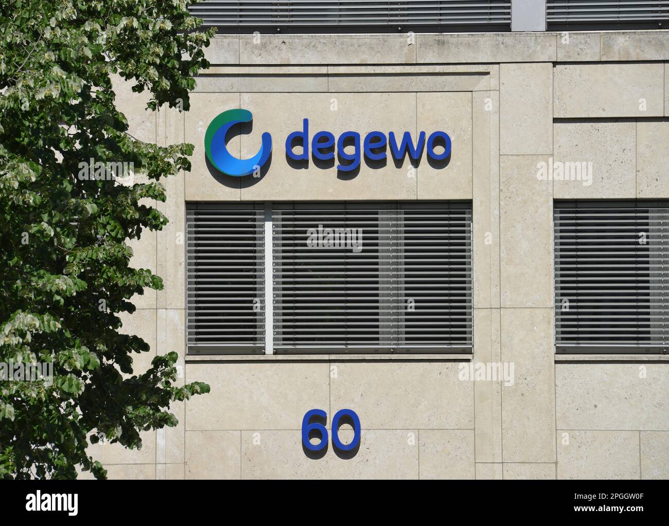 Degewo building hi-res stock photography and images - Alamy