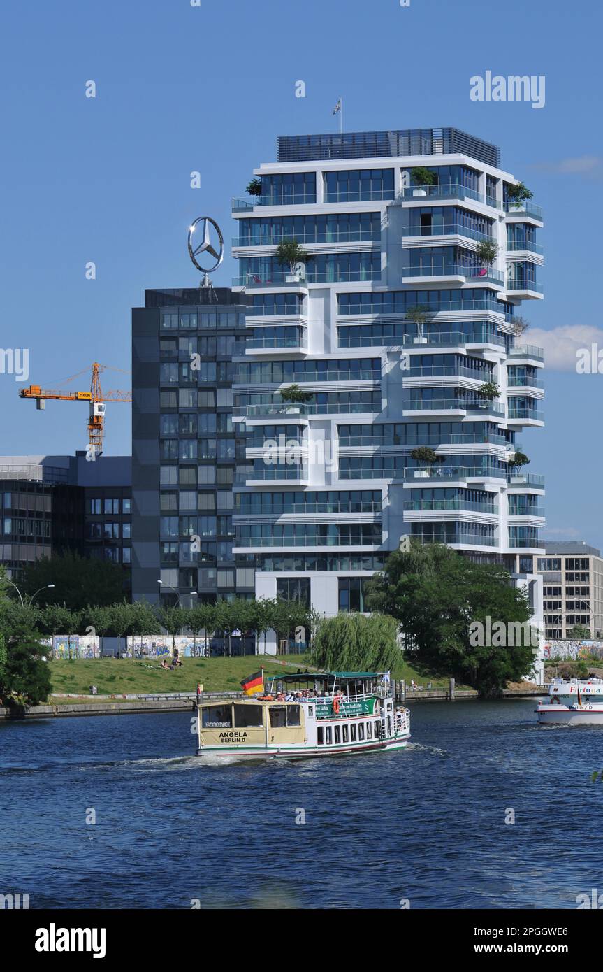 Living Levels residential tower, Muehlenstrasse, Friedrichshain, Berlin ...