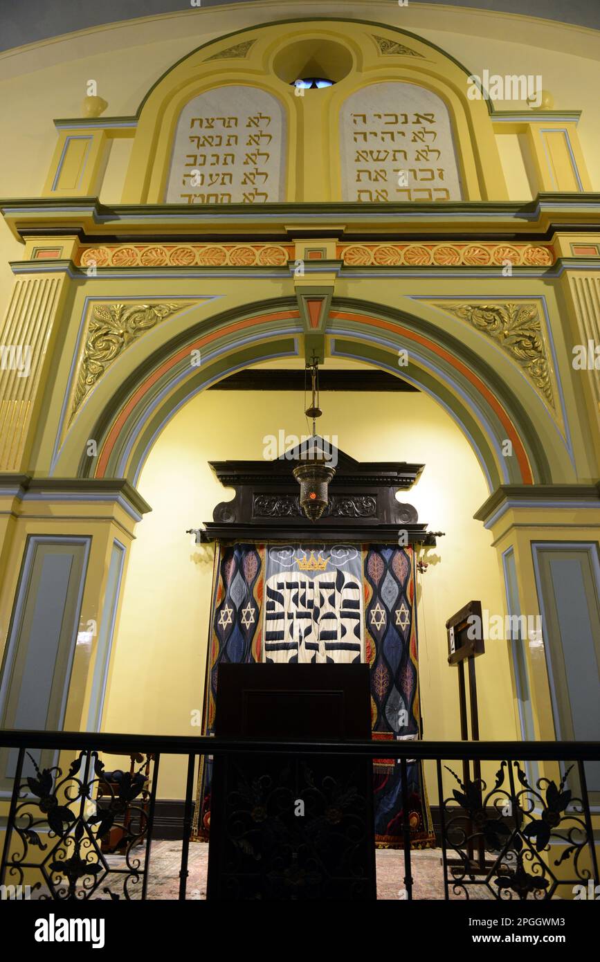 Ohel Leah Synagogue in Hong Kong Stock Photo - Alamy