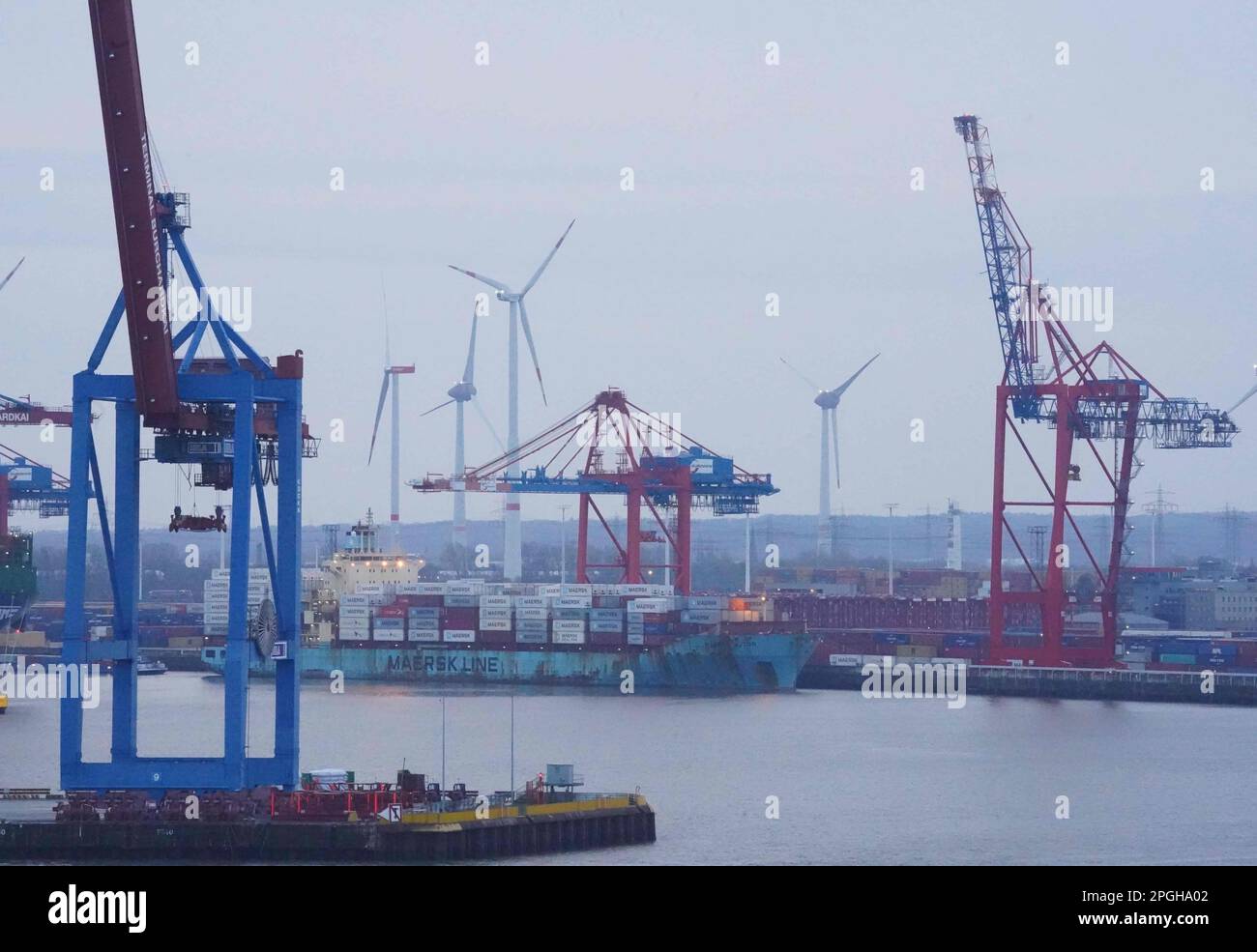 Hamburg, Germany. 23rd Mar, 2023. A container ship lies at the Eurogate ...