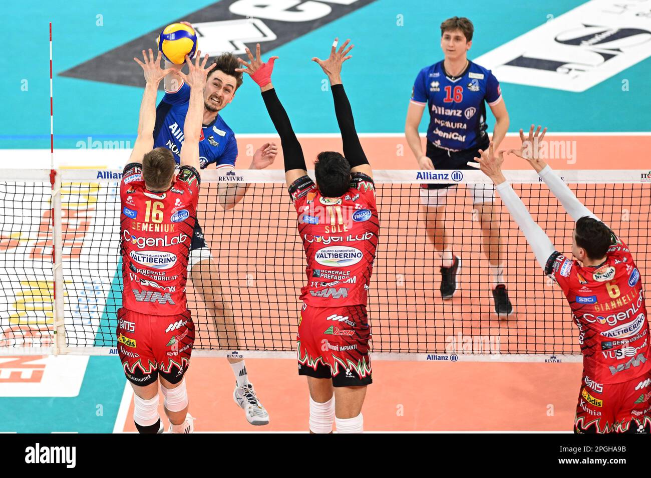 Jean patry volleyball hi-res stock photography and images - Alamy
