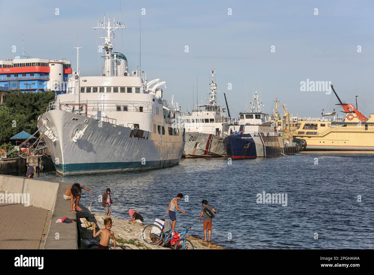 Presidential yacht of the President of the Philippines, BRP Ang Pangulo ...