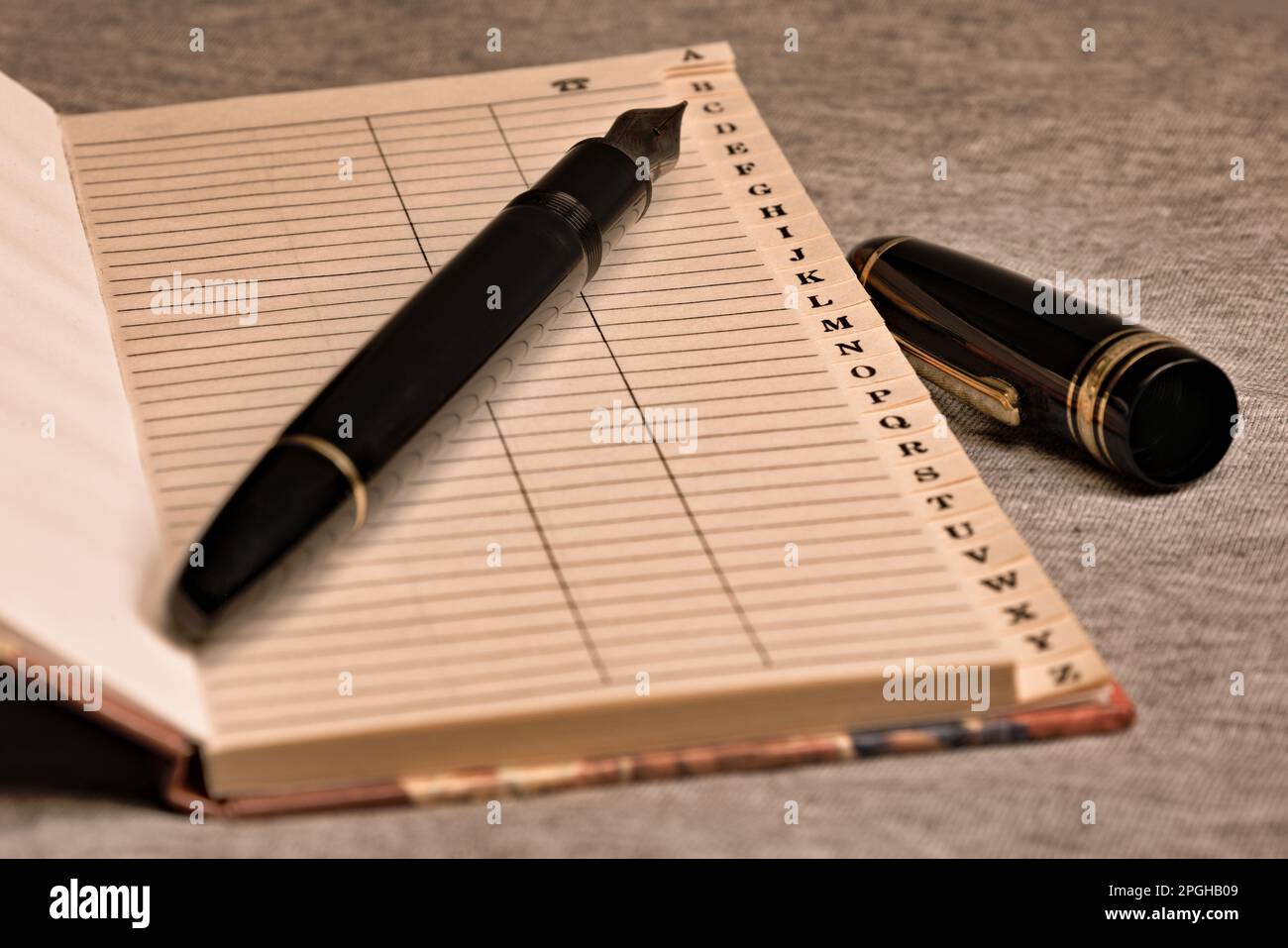 Sign register pen hi-res stock photography and images - Alamy