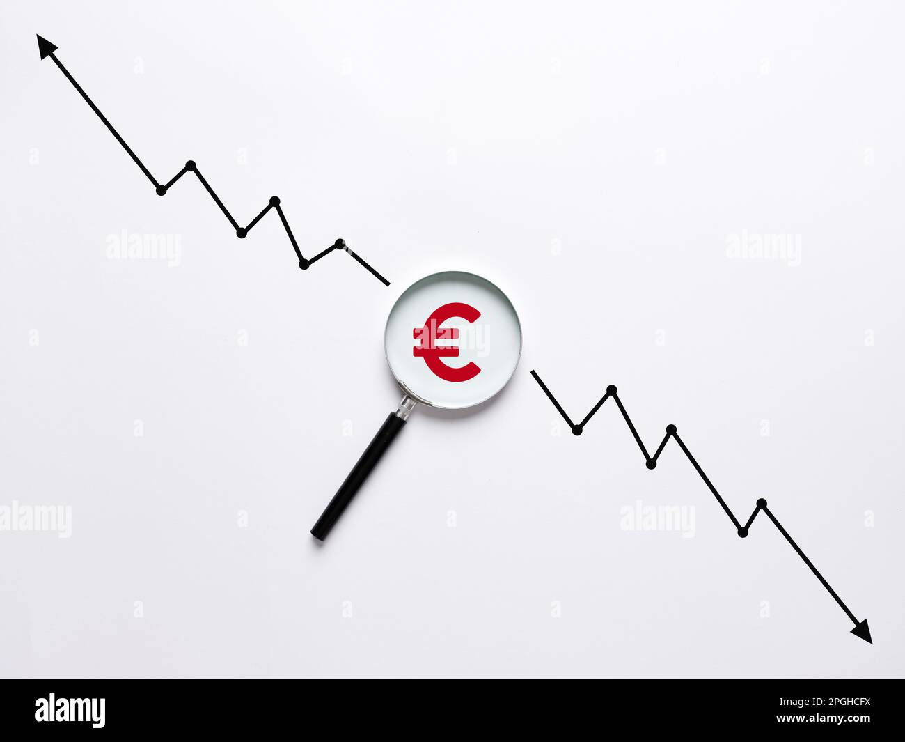 Analyzing the dynamics of the growth and fall of the Euro currency ...