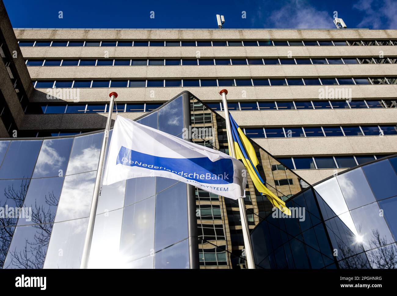 AMSTERDAM - Exterior of De Nederlandsche Bank. ANP SEM VAN DER WAL ...