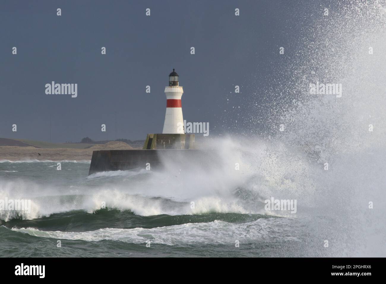 Winter waves breaking at Golden Horn, Fraserburgh Stock Photo - Alamy