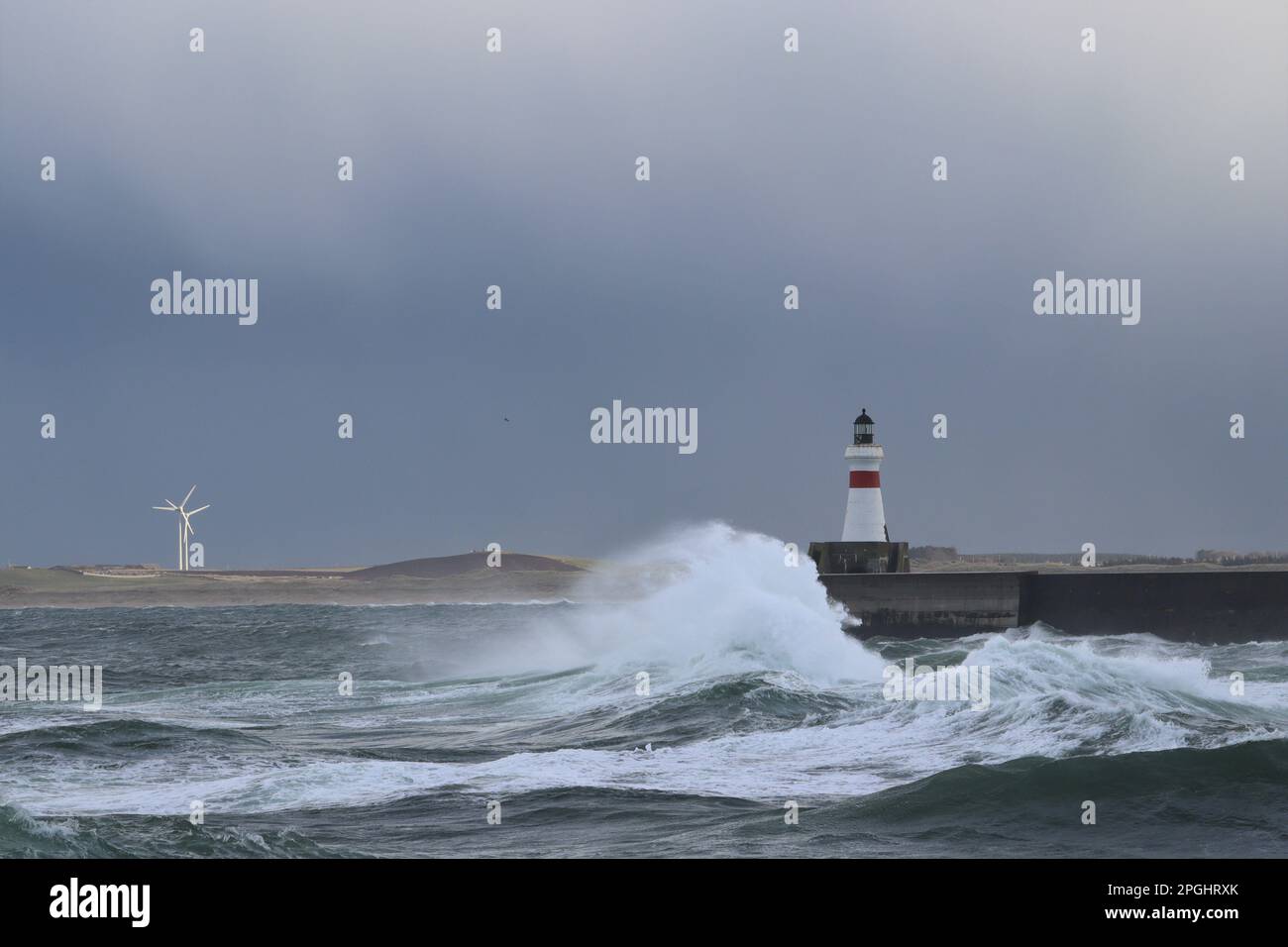 Winter waves breaking at Golden Horn, Fraserburgh Stock Photo - Alamy