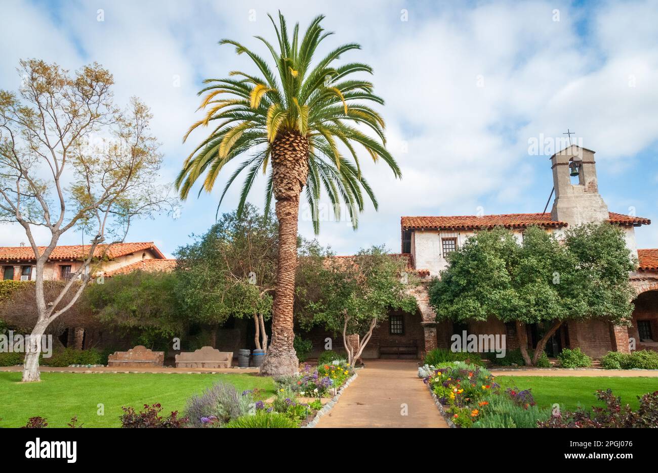 Mission san juan bell tower hi-res stock photography and images - Alamy