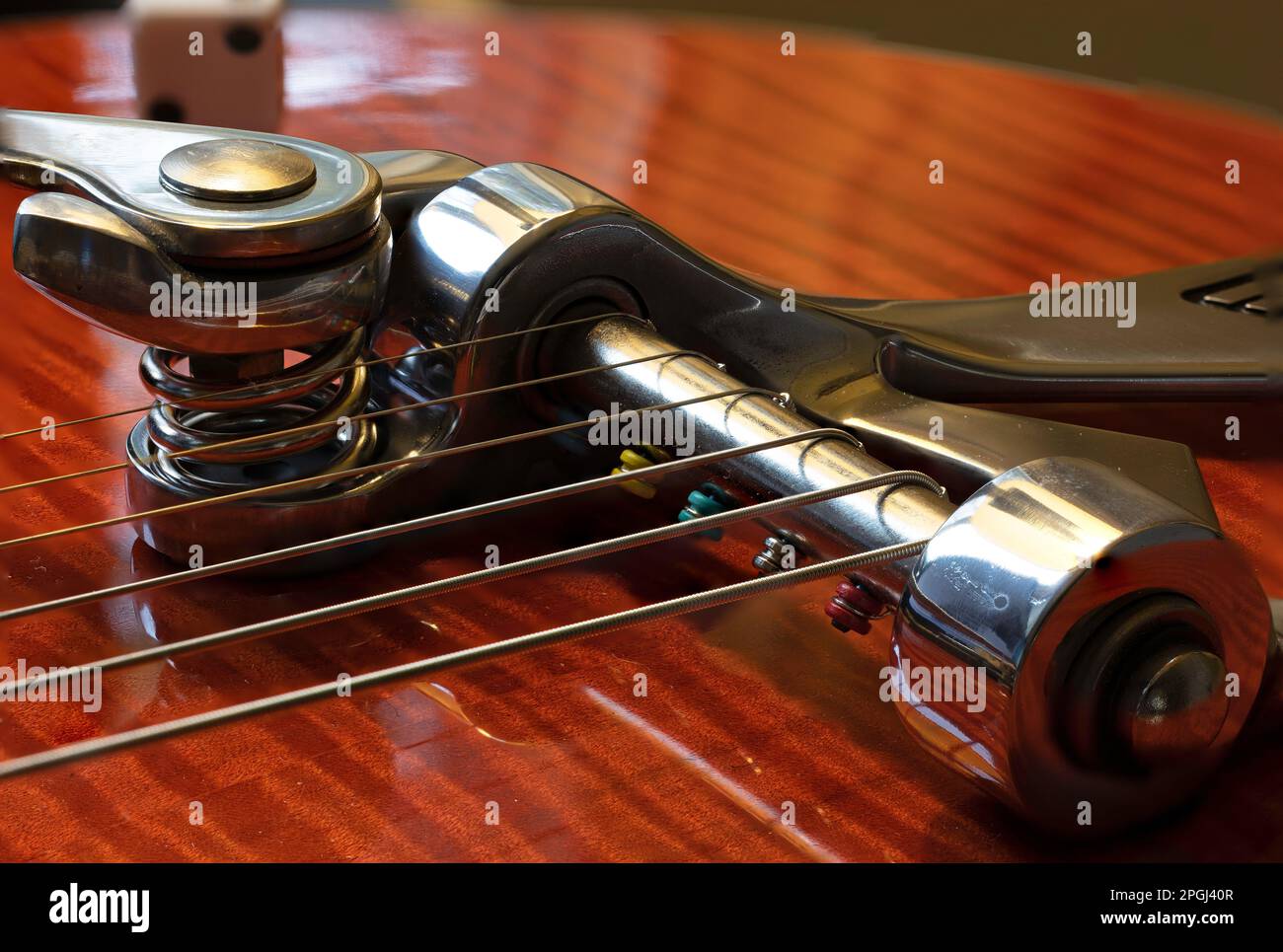 Parlor guitar hi-res stock photography and images - Alamy