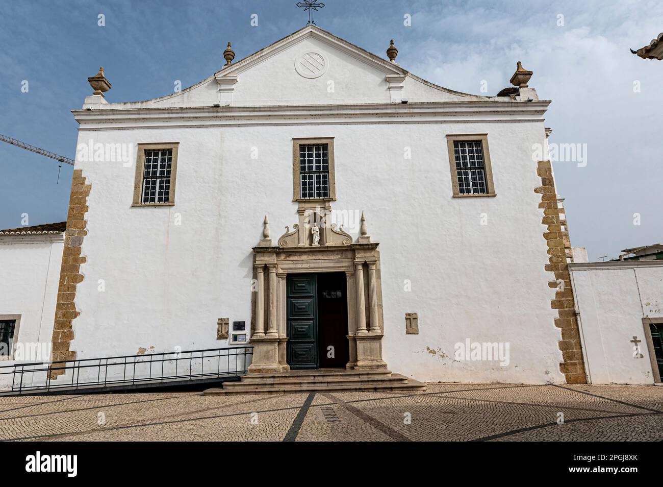 Church of Sao Pedro in Faro, Portugal Stock Photo - Alamy