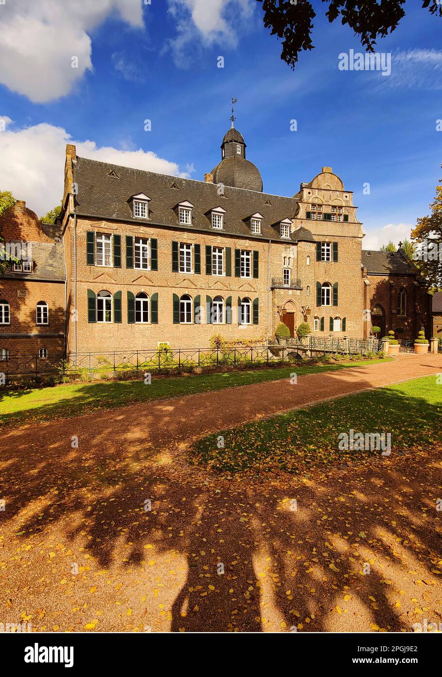 Bergerhausen castle hi-res stock photography and images - Alamy