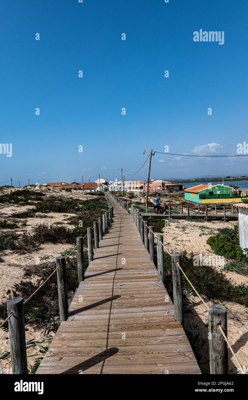 Praia de faro algarve wooden hi-res stock photography and images - Alamy