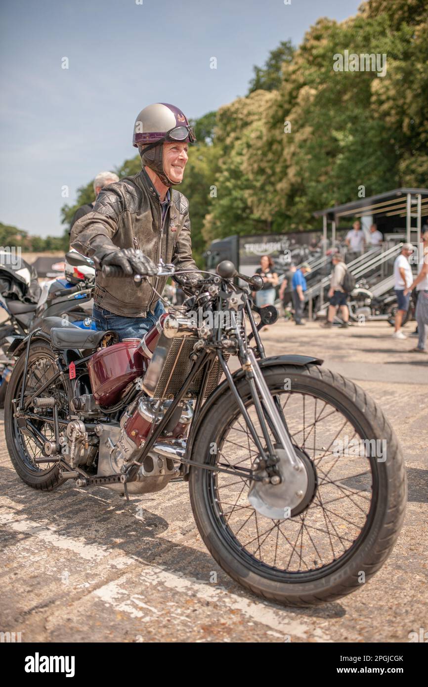 Brooklands motorcycle day hi-res stock photography and images - Alamy