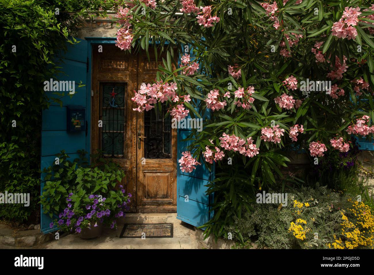 Wonderful house hi-res stock photography and images - Alamy