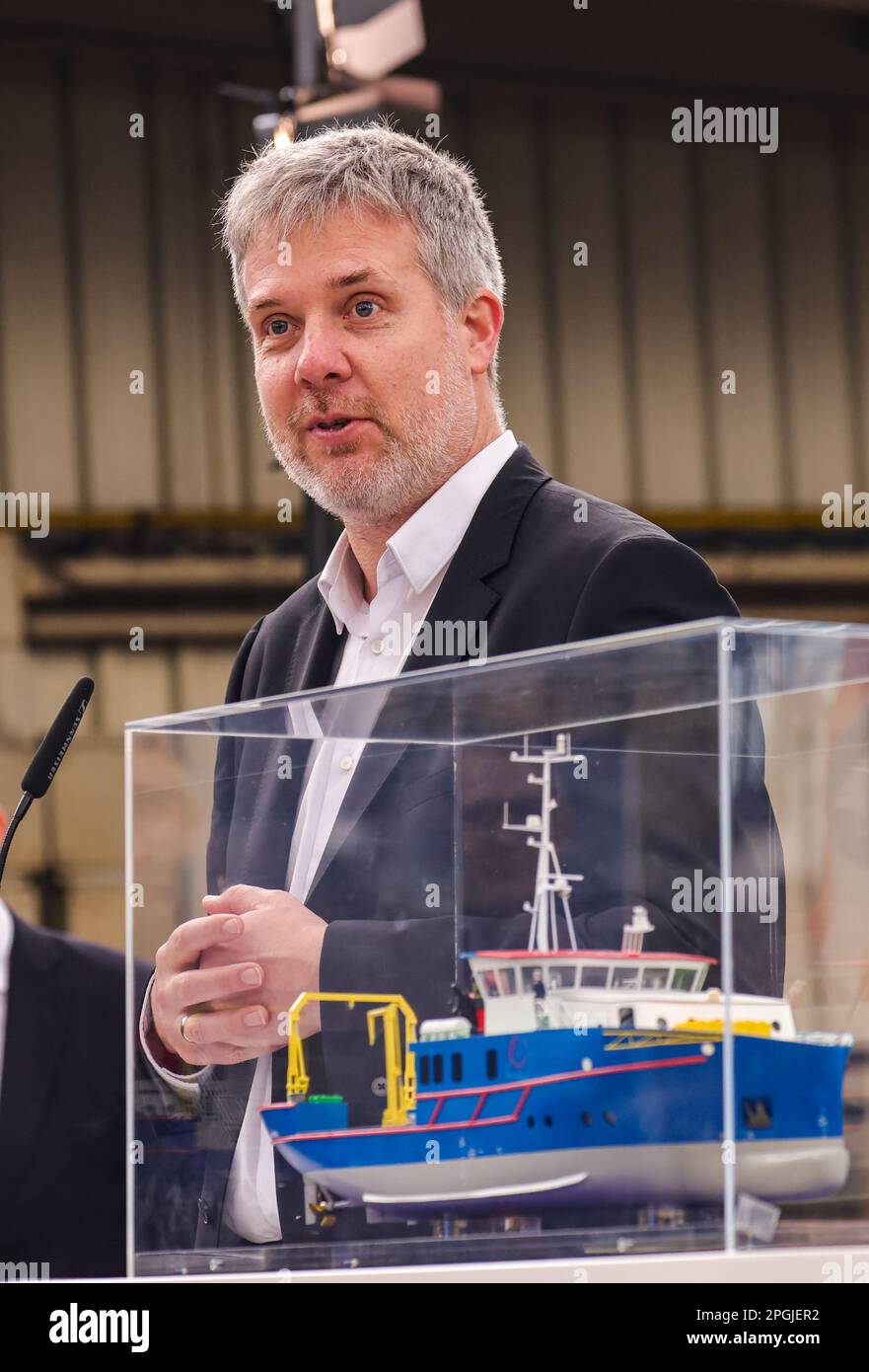 23 March 2023, Schleswig-Holstein, Lauenburg: The German government's coordinator for maritime ...