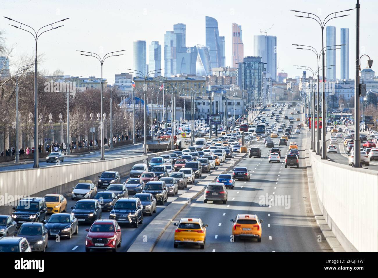 Traffic in Moscow Stock Photo - Alamy