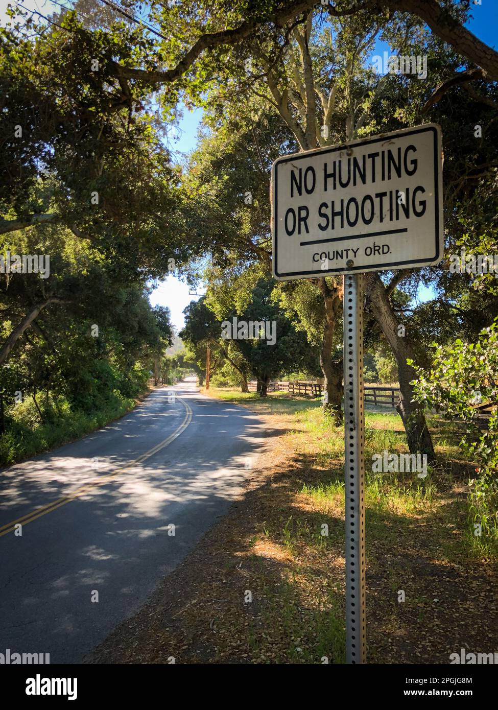 Country Farm Road in California Stock Photo - Alamy