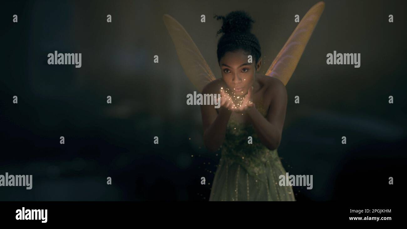 Peter pan and wendy tinkerbell hi-res stock photography and images - Alamy