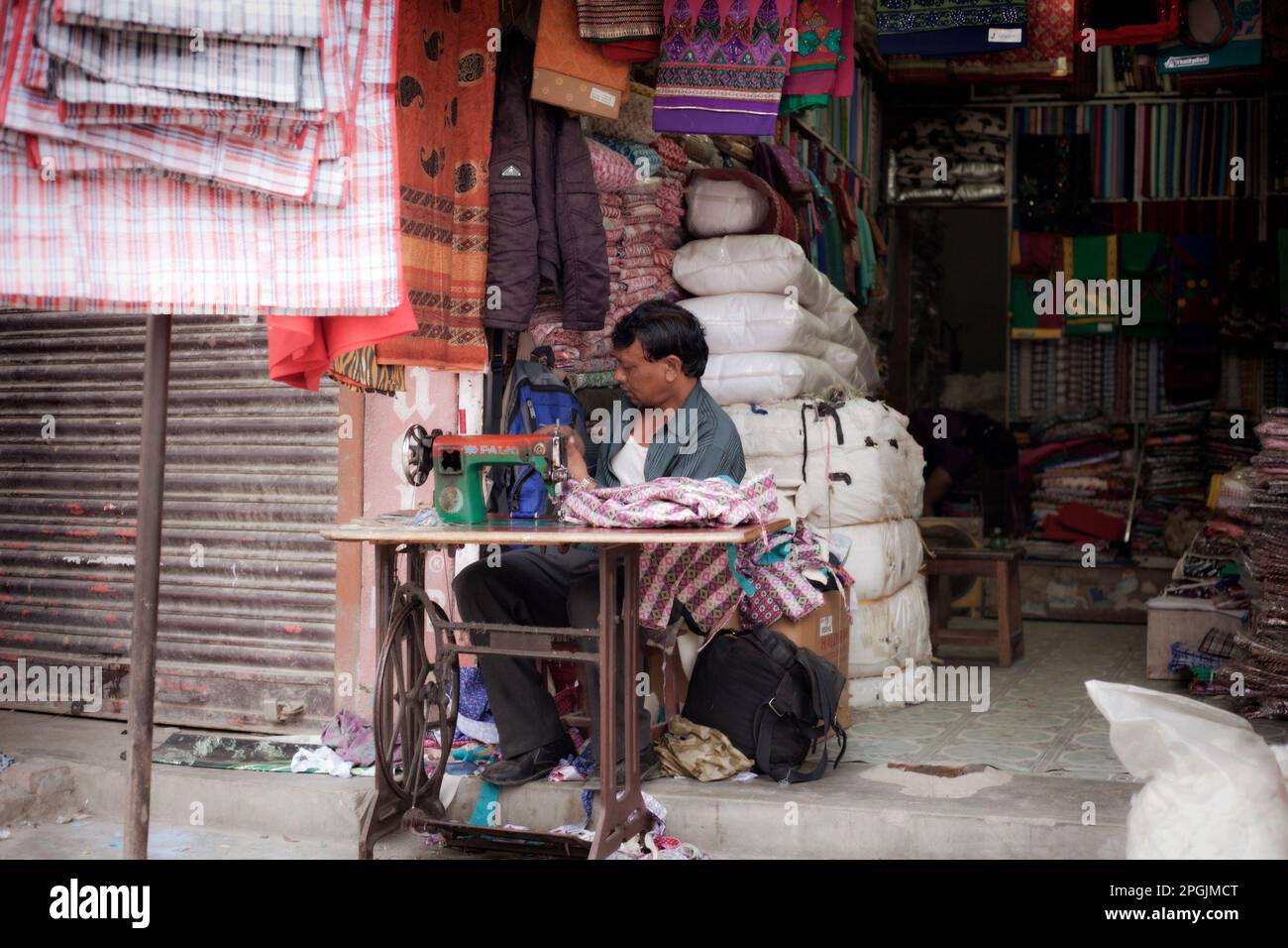 Small tailor shop hi-res stock photography and images - Alamy