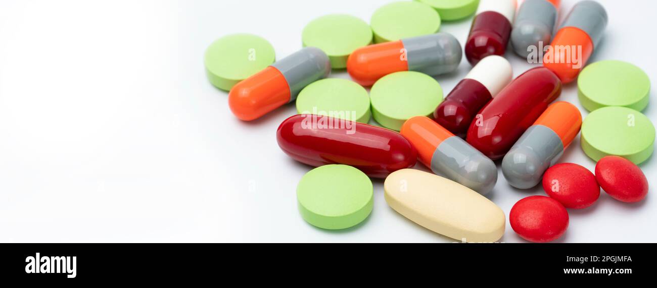 Vitamin c supplement capsule cancer hi-res stock photography and images ...
