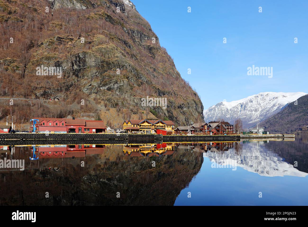 Flam marina hi-res stock photography and images - Alamy
