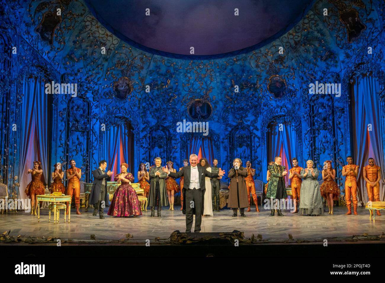 Nicola Luisotti, conductor, curtain call, La Traviata, Metropolitan ...