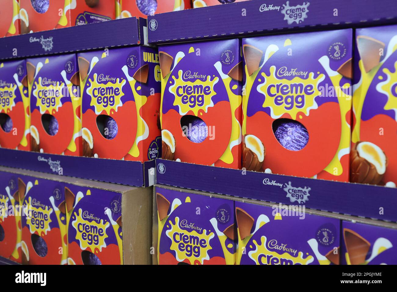 Display of Cadbury Creme Easter Eggs in a UK supermarket Stock Photo ...