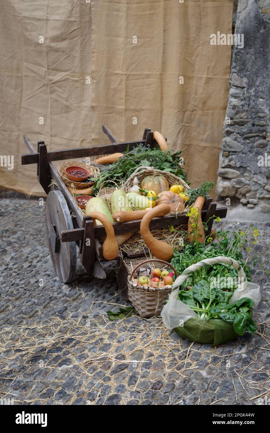 Fruit and vegetable stall at a medieval market Stock Photo - Alamy