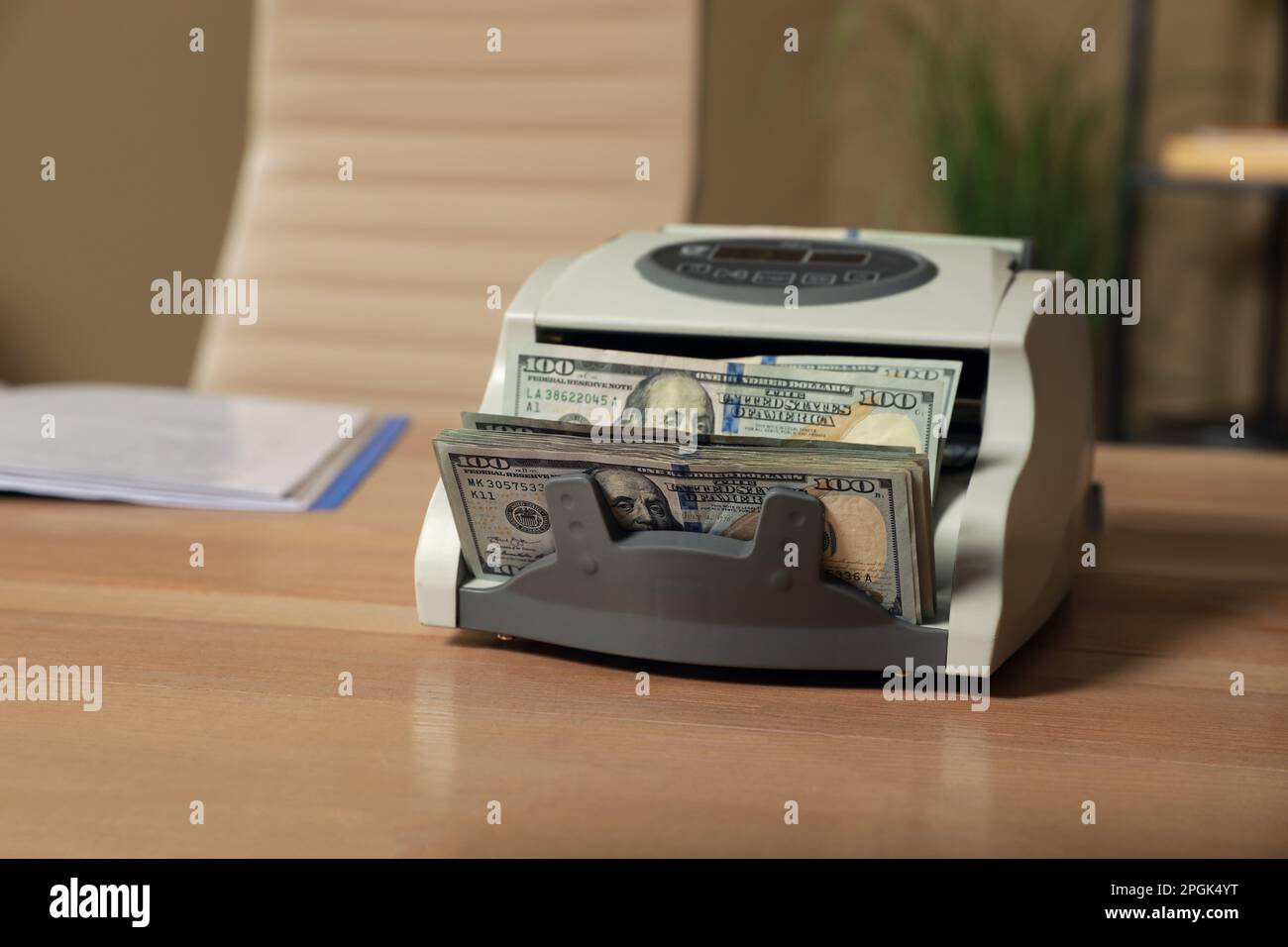 Banknote counter money counting equipment hi-res stock photography and ...