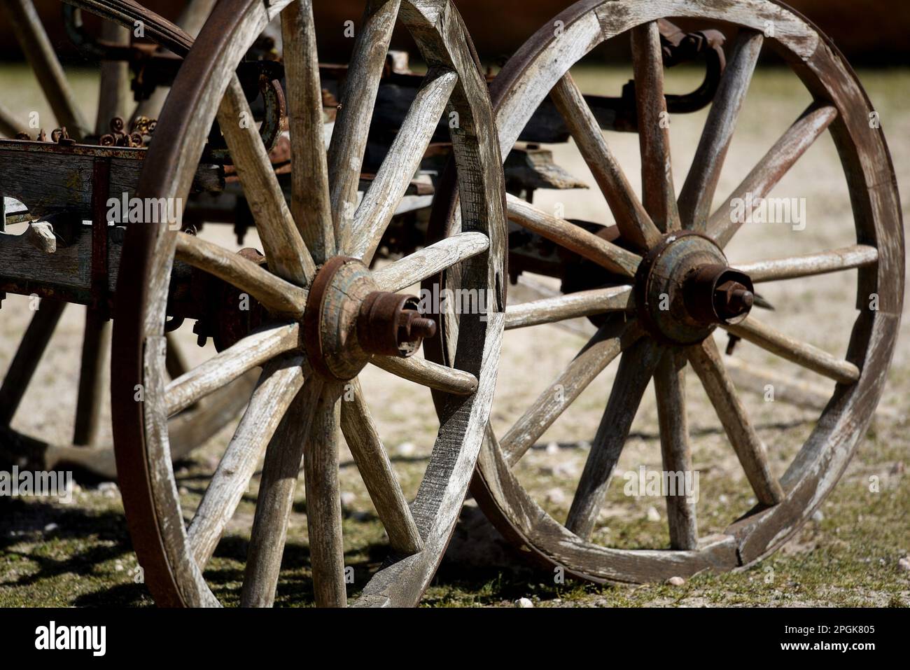 Old vintage wooden carriage wagon wheel Stock Photo - Alamy